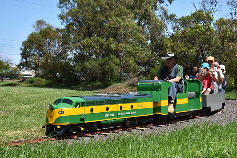 Miniature Railways: Directory